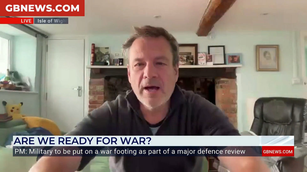 'Britain is NOT ready for war!' Ex-soldier BLASTS Labour for 'dragging ...