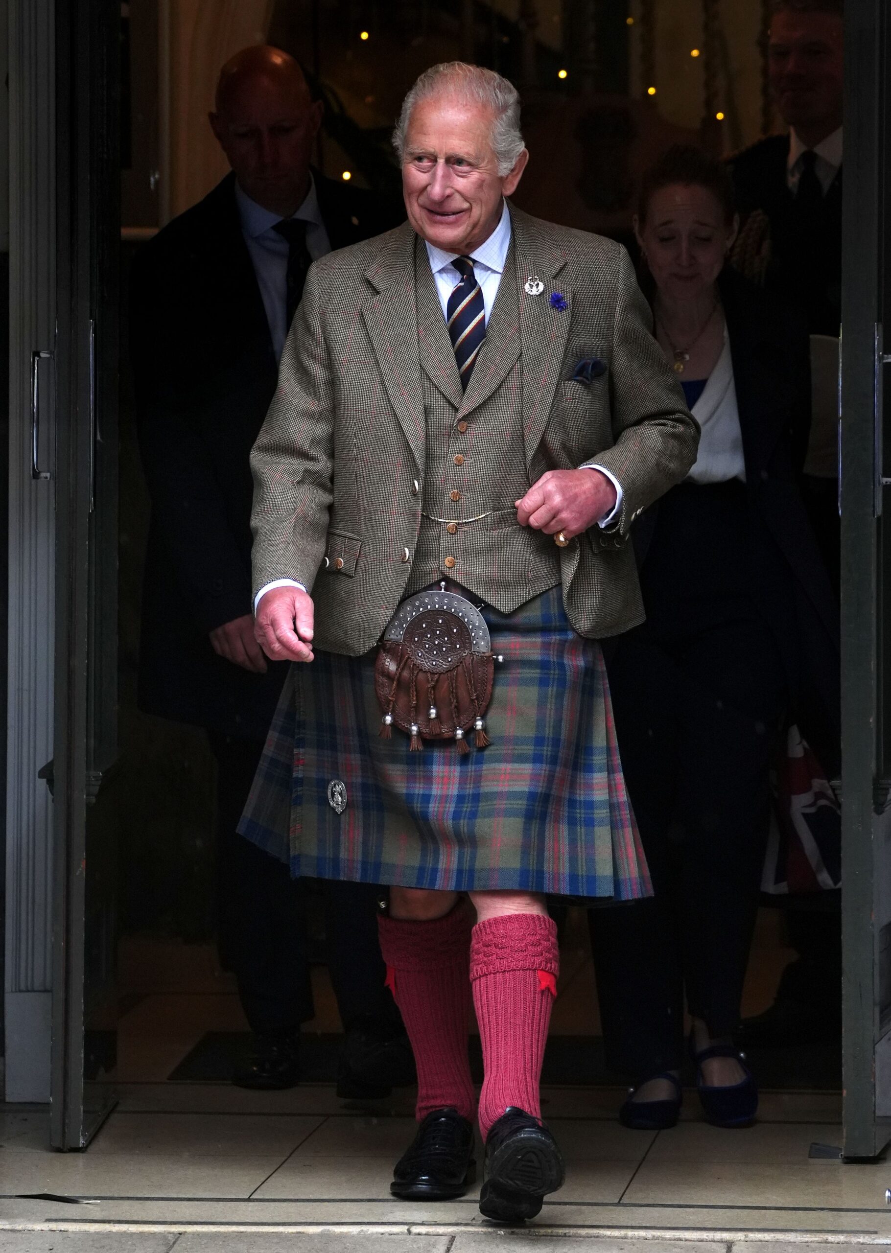 King Charles Nixes Long-Standing Buckingham Palace Dress Code - Lord's ...