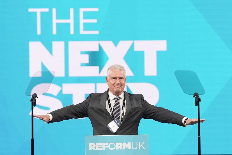 Lee Anderson quips Angela Rayner 'got her financial advice from Diane Abbott' just hours after ...