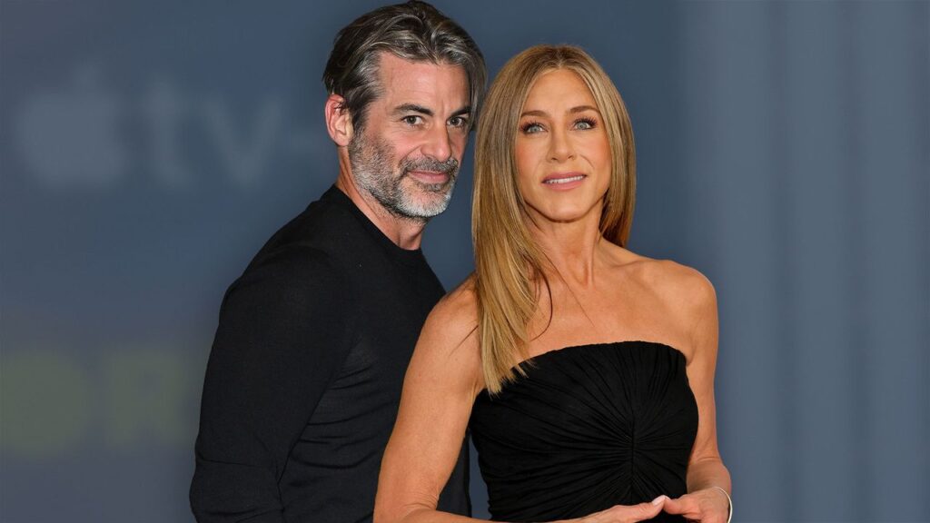 Jennifer Aniston and Jim Curtis: A Complete Relationship Timeline ...